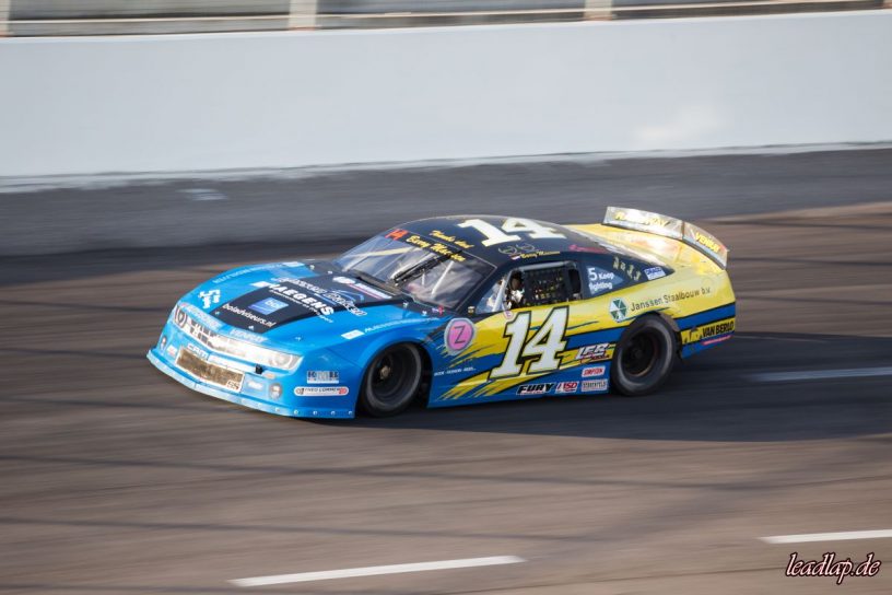 LMV8 am Raceway Venray: Barry Maessen vs. Jos Kuypers - Leadlap.de