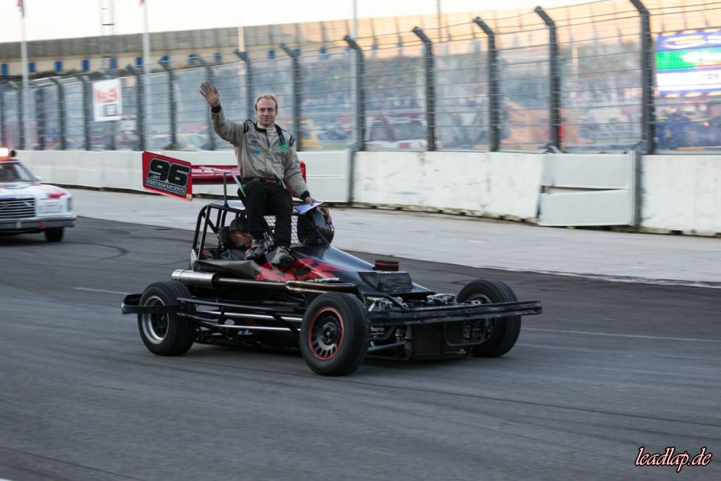 Jennifer Maas kauft Auto von WorldCup-Sieger Jan Bekkers - Leadlap.de